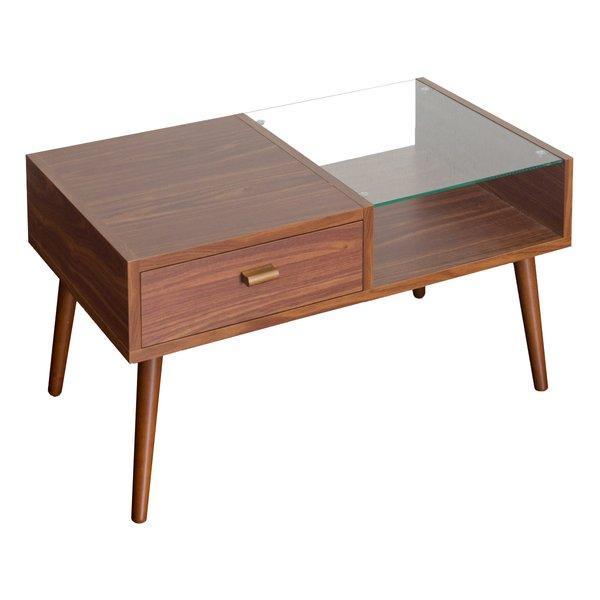 リビングにある魅せたいもの、隠したいものの両方が収納できる便利なセンターテーブル