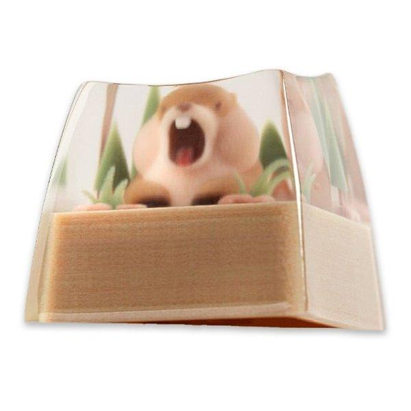 思わず二度見してしまう存在感で、キーボードに“ツッコミどころ”をひとつプラスしてみませんか？