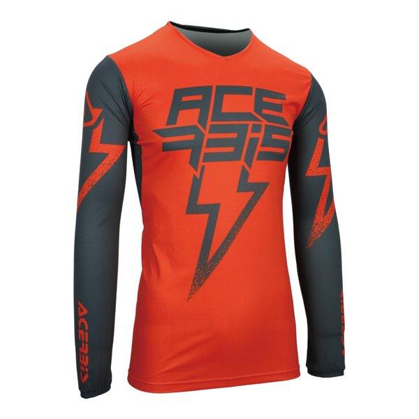 アチェルビスのスリムフィットモデルジャージ