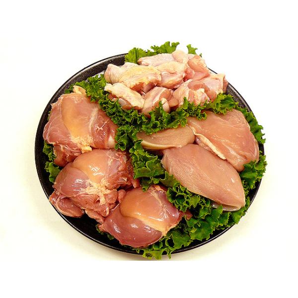 大分県は、鶏肉の消費量が日本有数の消費地ってことは、良質な鶏肉が、大量に流通してるってことですよね。■梱包内容　九州産▲若鶏もも肉[約1Kg](約3〜5枚)　九州産▲若鶏むね肉[約1Kg](約3〜5枚)　九州産▲若鶏手羽元[約1Kg](約1...