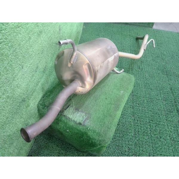 **** 商品説明を必ずご確認ください ****部品管理番号：202405031622500メーカー純正品番：20100-4A01K部品名：Rマフラー部品区分：リサイクル品管理品番：(2)下　YA1　B44754車名：NV100クリッパー車...