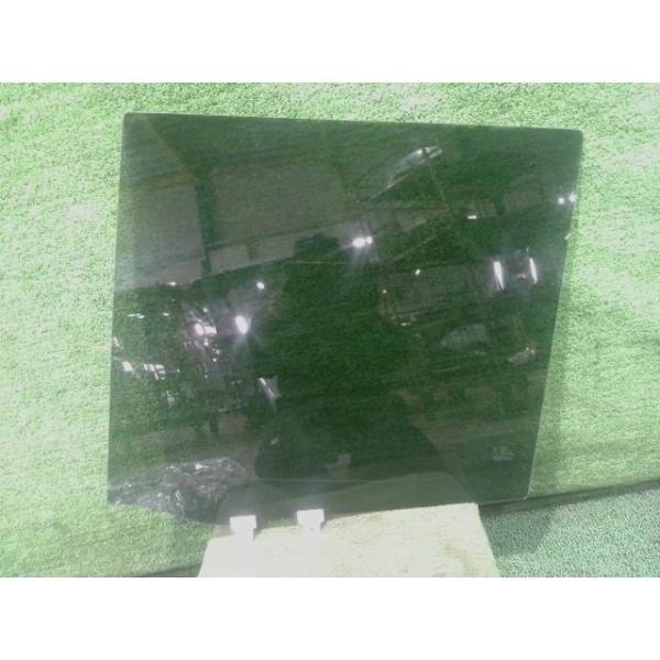 **** 商品説明を必ずご確認ください ****部品管理番号：202501002013430部品メーカー：ニホンイタメーカー純正品番：82313-6A00E部品名：左Rドアガラス部品メーカー品番：M31Q8部品区分：リサイクル品管理品番：(...