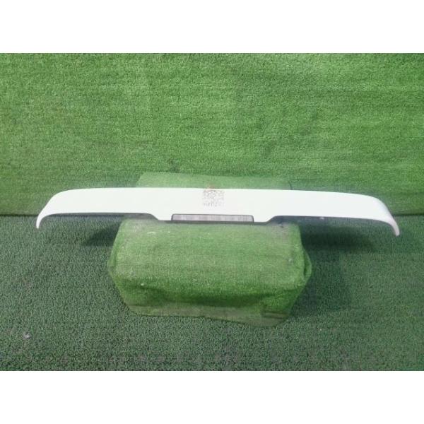 **** 商品説明を必ずご確認ください ****部品管理番号：202508024215400メーカー純正品番：83900-73H00-Z7T部品名：Rスポイラー部品区分：リサイクル品管理品番：(1)上 30　B51586車名：ＭＲワゴン車両...