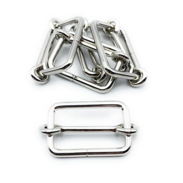 【ご購入後の当店からの連絡はご登録のメールアドレスに通知いたします。必ずご確認ください】【商品概要】a（テープ通り幅）20mmb（内側の幅）13mmc（真中の線の太さ）2mmd（外枠の線の太さ）2.2mm入り数:5個 シルバー（ニッケル）リ...