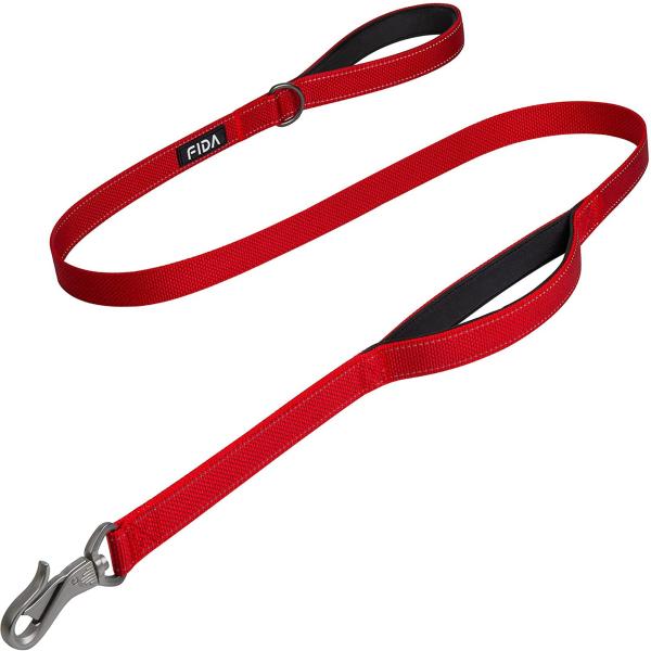 【ご購入後の当店からの連絡はご登録のメールアドレスに通知いたします。必ずご確認ください】【商品概要】【耐久性に優れたナイロン素材】ナイロン製のリードはかなり丈夫、長く活用できるポイントがあります。活発でクルクル回ったりするクセのある中型犬・...