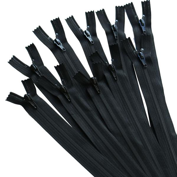 【ご購入後の当店からの連絡はご登録のメールアドレスに通知いたします。必ずご確認ください】【商品概要】サイズ：40cmcolor.580（黒）【商品説明】説明クッションなどによく合うファスナーです！裁縫が美しく仕上がります！薄い生地からストレ...