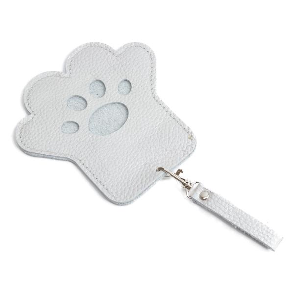 【ご購入後の当店からの連絡はご登録のメールアドレスに通知いたします。必ずご確認ください】【商品概要】PUレザー素材でお手入れ簡単本牛革に比べ傷に強く、水滴や軽い汚れは、サッと拭き取ることができます。かわいい肉球の窓付き!おしゃれでかわいいデ...