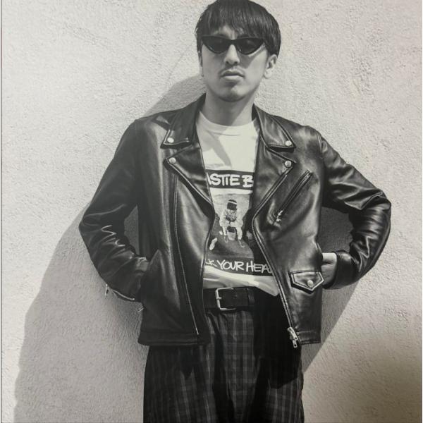 2019年に発表したBASI 6th ALBUM「切愛」を再構成し2枚組で限定アナログ発売。前作「LOVEBUM」から実に2年2ヶ月振りに待望のソロアルバム「切愛」を2019年6月に発売!先行にて発売した7インチは即完売し、公開したMVは5...