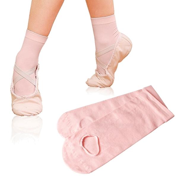 穴あきタイプのバレエソックスです。足先を出しやすく、つま先のケアがしやすいタイプです。かかと無しなので、幅広いサイズの方に対応可能です。滑らかで伸びが良く、足にしっかりとフィットします。ソックスタイプなら、蒸れにくく、快適に過ごせます。穴な...