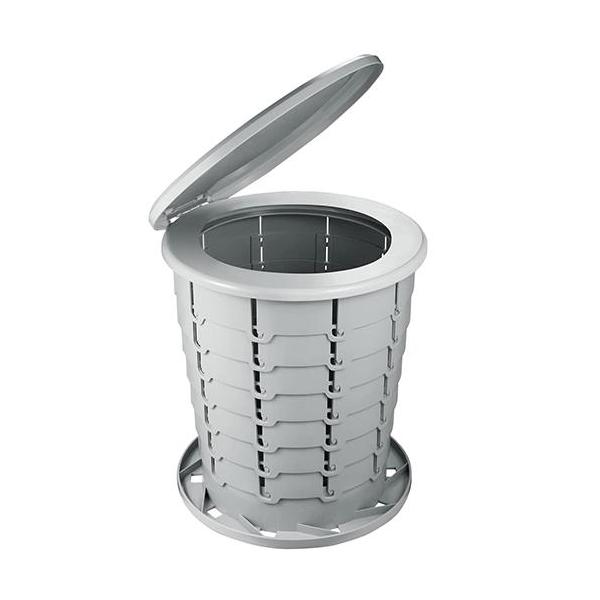 【発売日：2024年11月05日】■今まであるようでなかった高さ調節可能な簡易トイレ■汚物袋＋防臭袋の二重袋で臭い漏れ対策■トイレ本体は水で丸洗い可能■アウトドアでは椅子やゴミ入れとしてご利用も可能■コンパクトサイズ