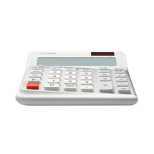 【発売日：2022年10月21日】■右手使用時の打ちやすさを追求。人間工学電卓■人が電卓に合わせるのではなく、電卓が人に合わせる。■操作面を3°の角度で傾斜させることで、右の手や指にフィット。 キー自体は常に垂直方向に打てるよう、斜めにせず...