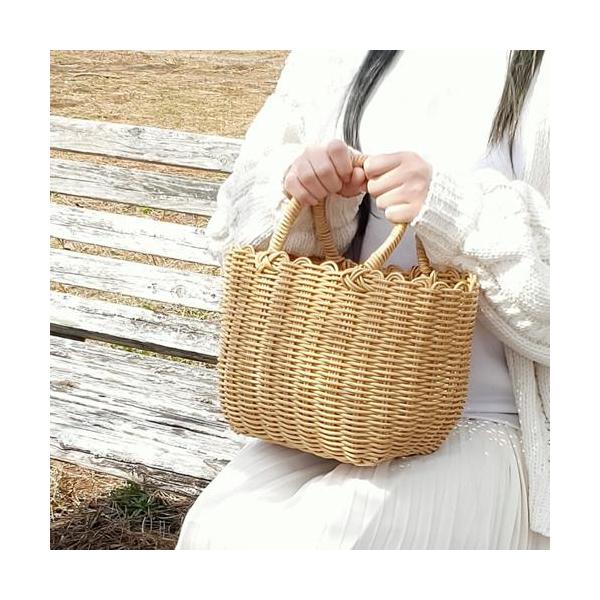 ■メーカー独自の調合技術で調整して仕上げました。まるで天然素材のバスケットに見える天然ナチュラルカラーです。■機械では出せない手編みのかご独自の温かみがあります。一つ一つ編んでいるので、世界に一つのあなただけのかごとなります。■安心の抗菌 ...