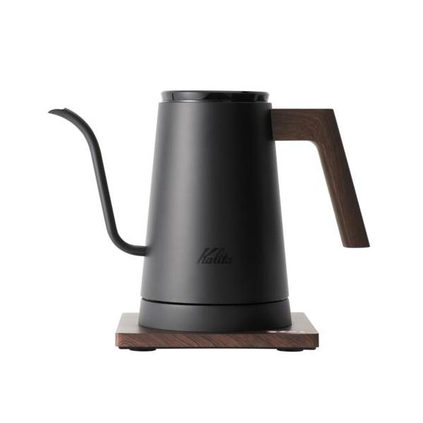 ■創立60周年及び、グローバル化の第一弾として開発されたプロバリスタ仕様の電気式ドリップ専用ポットです。ドリップしている時、沸かしている時、使っていない時、いつでもシンプルで美しい佇まいのノズルスタイルケトルです転倒時の漏れ防止機能ノズルス...