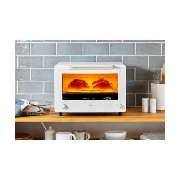 【発売日：2025年08月29日】■匠ブランジェトースター PLUS は、世界一※のパン職人、浅井一浩氏と共同開発し、匠の火入れを独自の火力調整プログラムで再現。■ボタンひとつで、焼き加減を調節することなく自動で理想の焼き上がりに。■表面に...