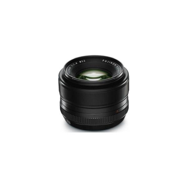 【発売日：2012年01月26日】■35mmフィルム換算53mm相当の最もスタンダードな焦点距離のレンズで開放値はF1.4■第5レンズにガラスモールド非球面レンズを採用し、球面収差を極力抑えました■明るい開放F値とあいまって、スナップ撮影に...