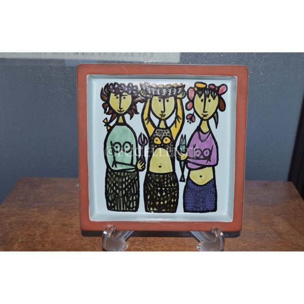 グスタフスベリ（GUSTAVSBERG）を代表するデザイナーであるスティグ・リンドベリ（Stig Lindberg）によるカーニヴァル（Karneval）シリーズのトレイです。カラフルでポップに描かれたこちらのシリーズは、トレイやフラワーベ...