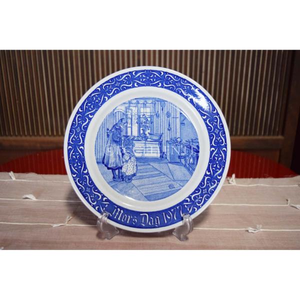 スウェーデンのロールストランド社（Rorstrand）のヴィンテージ母の日プレートです。インテリアグッズとしてや母の日、誕生日、生まれ年のプレゼントなどでも記念になる一点です。なお、こちらのプリントの絵には19世紀から20世紀にかけて活躍し...