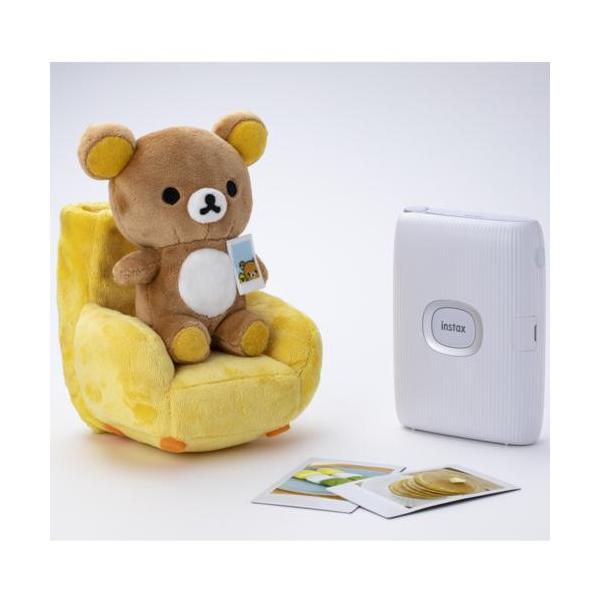 【発売日：2024年01月25日】■人気の「リラックマ」のぬいぐるみをセットしたスマホプリンター INSTAX mini Link 2■「キイロイトリ」のソファはLink 2はぴったり入るサイズで、ソファにセットしたままプリントが出来ます。...