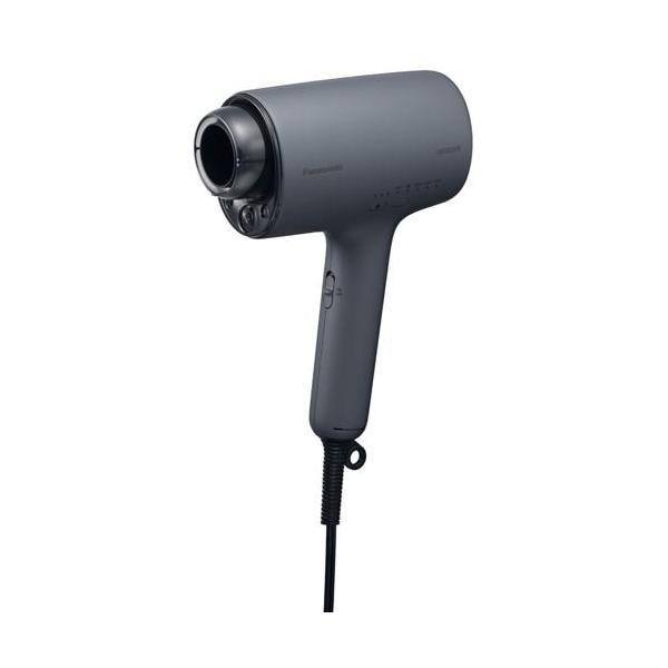 【発売日：2025年09月01日】■乾かすたび、高浸透ナノイーが髪の内側まで水分補給をして、うるおいを実感。■新搭載のナイトキャップノズルで、夜のケアで翌朝の寝ぐせを抑え、 指通りよくまとまるからスタイリングも楽に。明日をもっと美しく。■U...