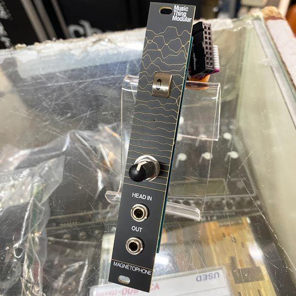 付属品なし発送目安1〜3営業日以内保証期間1ヶ月商品説明パネルにモノラルカセットヘッドとNABイコライザーアンプ回路を搭載し、カセットテープをパネルにこすりつけたり、ワイヤーにヘッドを取り付けて使用するトランスポート装置のないカセットプレー...