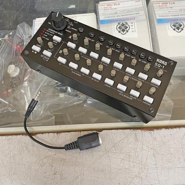 付属品取扱説明書発送目安1〜3営業日以内保証期間1ヶ月商品説明あらゆる機器を接続し、自在にコントロール。 2 x 8ステップ・シーケンサー 接続端子：littleBits OUT端子、IN SYNC OUT端子、CV B OUT GATE端...