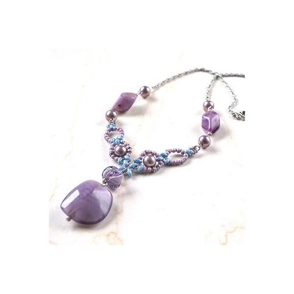 イタリア発『コローレ』シリーズに、ネックレスキットが登場しました。まるでアースカラーをテーマにしたかのような大人の魅力あふれる彩りの6種類。メインパーツである「イタリア フィレンツェmicro社製アクリルパーツ」。瑞々しい多彩なエフェクトが...