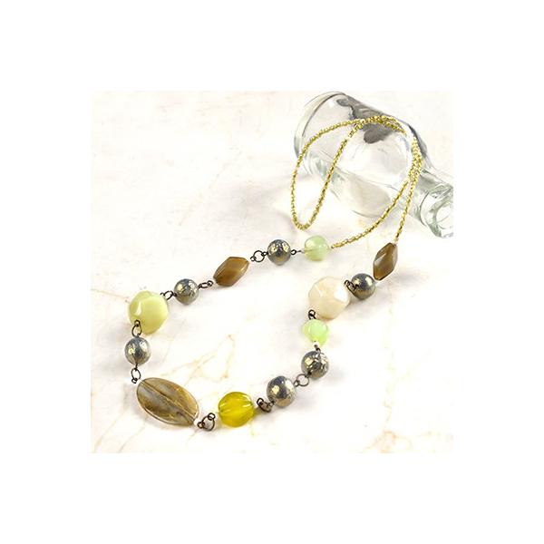 イタリア発『コローレ』シリーズに、ネックレスキットが登場しました。まるでアースカラーをテーマにしたかのような大人の魅力あふれる彩りの6種類。メインパーツである「イタリア フィレンツェmicro社製アクリルパーツ」。瑞々しい多彩なエフェクトが...