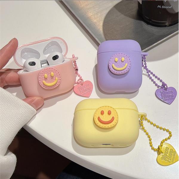 素材：シリコン対応機種：AirPods（第1/2世代)　AirPodsPro(第1/2世代)　AirPods(第3世代)※海外輸入品の為、キズ・汚れがある場合がございます。※商品画像はお客様のディスプレイ環境、設定及びブラウザにより、実物と...