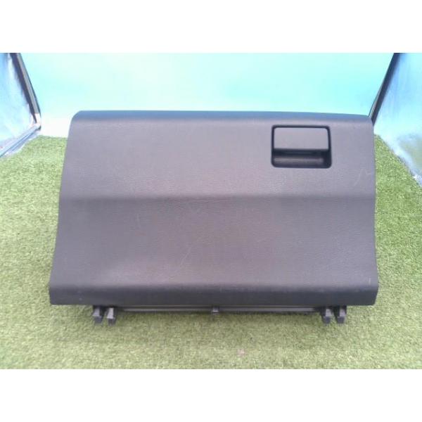 **** 商品説明を必ずご確認ください ****部品管理番号：000025539970210メーカー純正品番：55550-48070-C0部品名：グローブBOX部品区分：リサイクル品車名：ハリアー車両タイプ名：5DJワゴン通称型式：AVU6...