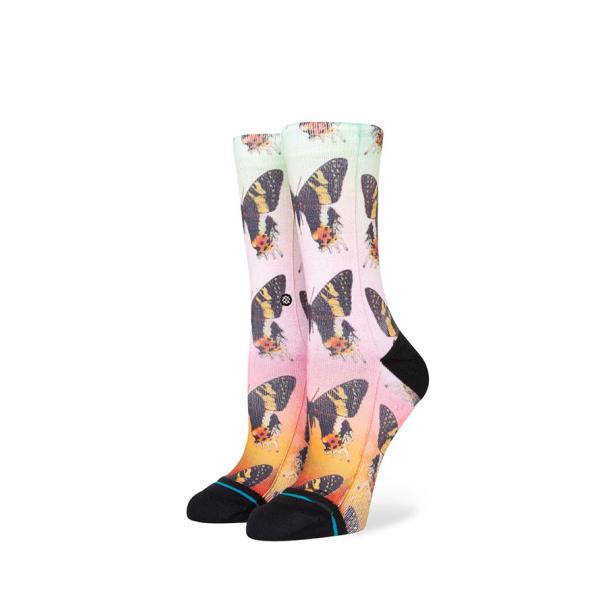 ■商品説明カリフォルニア、サンクレメンテのソックスブランドSTANCE。肌触りの良い滑らかな素材と深いヒールポケットが足のラインに心地よくフィットし、踵とつま先部分に施された強化加工が優れた耐久性を実現。スタンスならではの極上のフィット感と...