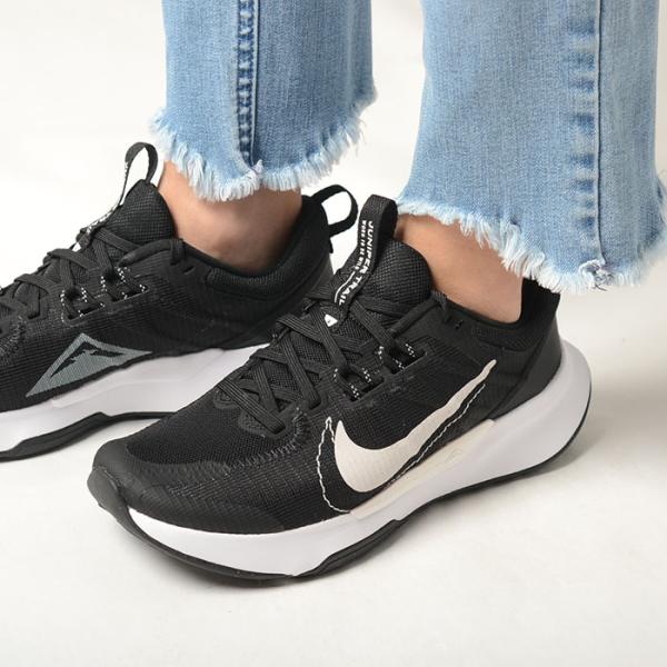 ■商品説明WMNS NIKE JUNIPER TRAIL 2 NN ウィメンズ ナイキ ジュニパー トレイル レディース スニーカー シューズ 靴 紫 軽量 トレッキング 撥水性 キャンプ 普段履き 安定感があり、軽量で丈夫なオフロード用ラ...