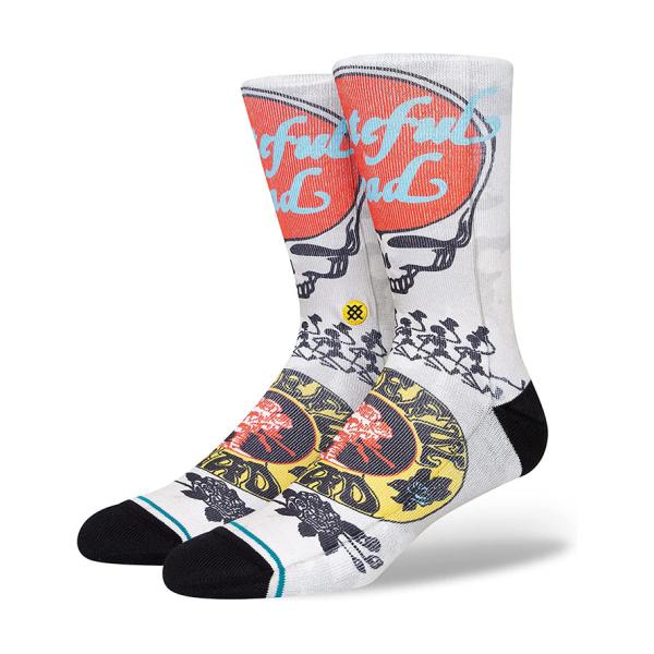 ■商品説明カリフォルニア、サンクレメンテのソックスブランドSTANCE。伸縮性のあるリブがふくらはぎを包み込み、きつ過ぎずゆるくない極上のフィット感を生み出します。トラブルの多いつま先やかかと部分はクッション性もあるパイル仕様で仕上げ、優れ...