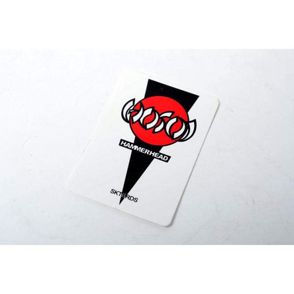 ■商品説明HOSOI HAMMERHEAD のスケートステッカーになります。サイズ 縦5cm×横3.5cmラミネート加工無し ※商品の画像につきましてはお客様がご利用になられるモニターの色の違いや光の関係により実際の商品の色合いと異なる場合...