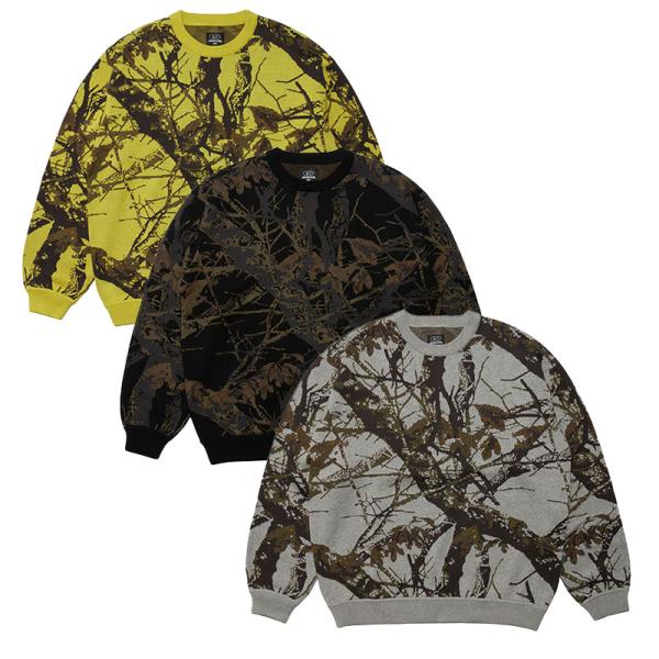 E.S.PオリジナルのREALTREEE柄を編み立てたクルーニットになります。程よい厚みで長く着用でき、アクセントの効いた総柄でコーディネイトのアクセントとしてインナーでも1着でも最適なアイテムになります。