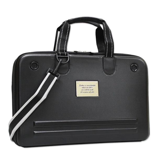 ※バッグのみの販売です。「書道用具は持っているけれど、書道バッグが欲しい！」という方におすすめ！小学校からの書写や習字教室で使用できる書道道具のバッグです。黒を基調とするチェック柄を散りばめたバッグ本体には、メタリックなプレートが埋め込まれ...