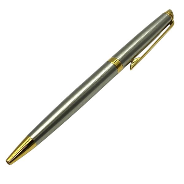 【ブランド】WATERMAN ウォーターマン【商品名】メトロポリタン エッセンシャル ボールペン【商品番号】-【カラー】シルバー/ゴールド【サイズ】全長：約13cm【素材】ステンレス【付属品】-【ランク】ABランク【コメント】小傷(小) ツ...