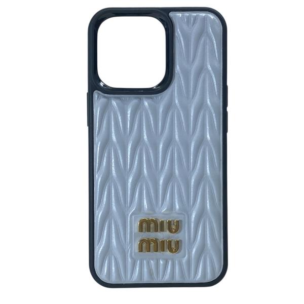 【ブランド】miu miu ミュウミュウ【商品名】iPhone13Proケース【商品番号】5ZH149【カラー】FIORDALISO/グレー系【サイズ】iPhone 13 Pro【素材】レザー【付属品】箱【ランク】A（美品）【コメント】外側...