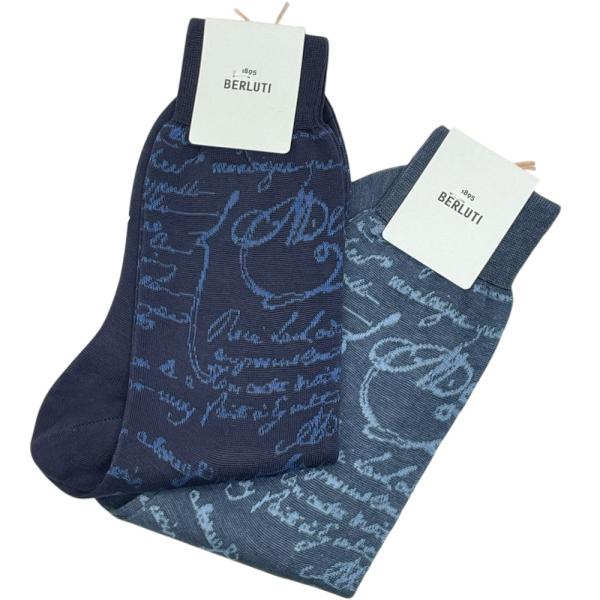【ブランド】Berluti ベルルッティ【商品名】スクリット カリグラフィ ソックス 2足セット【商品番号】K0029 【カラー】ブルー/ダークブルー【サイズ】表記：90 高さ：41cm  約23cm(平置き)【素材】コットン100%【付属...