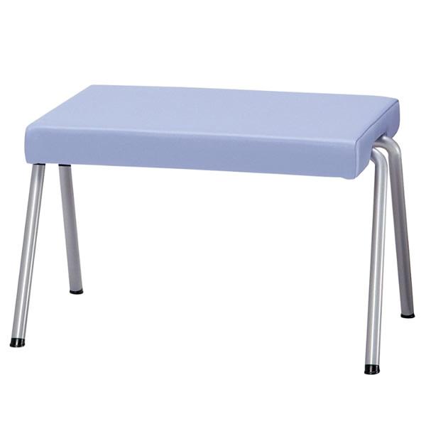 スツールを並べることで、緊急時の簡易ベッドとしても使用することができます。医療施設用家具　スタッキングスツール商品番号：LS-60Nプラス・PLUS■サイズ幅670×奥行460×高さ400mm■仕様●座：ビニルレザー張り●クッション：ポリウ...