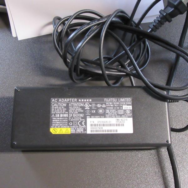 通電まで確認しております。 富士通系ACアダプターで最大容量です。幅広い機種でご使用頂けます。※Vが同じでしたら、Aの容量は大きくて問題ございません。富士通系のノート、一体型PCのほぼ全てに適合します。大容量なので、容量を気にせずお使いいた...