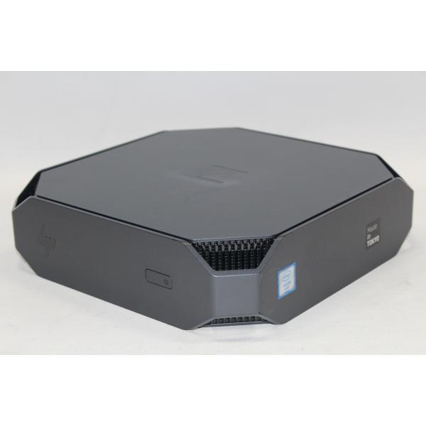 ・Xeon E-2236を搭載し、日常作業からビジネス用途まで快適に対応・16GBメモリで複数アプリもサクサク動作・NVMe SSD 512GB搭載で起動もデータ保存もストレスなし・専用グラフィック搭載で映像・3D処理も安心画像のモニターは...