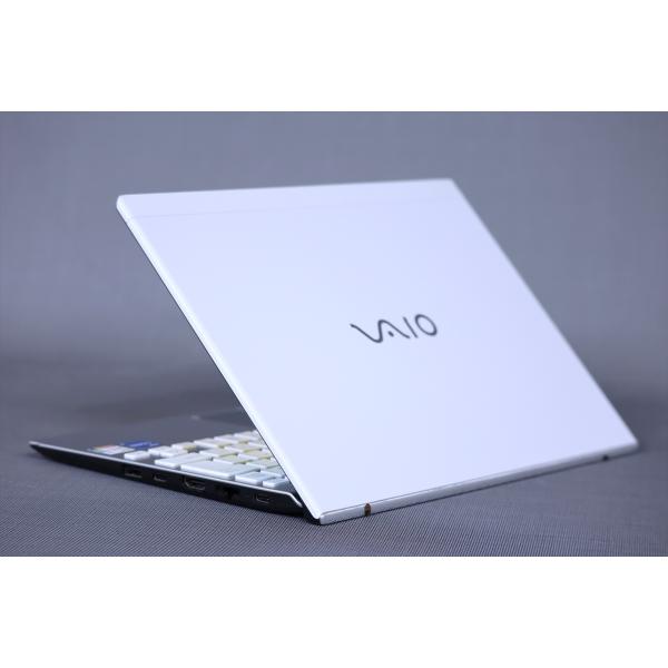・Core i5-1135G7を搭載し、日常作業からビジネス用途まで快適に対応・16GBメモリで複数アプリもサクサク動作・12.5インチ FHD液晶で文字も画像もくっきり表示・最新のWi-Fi 6(IEEE802.11ax)対応、快適なイン...