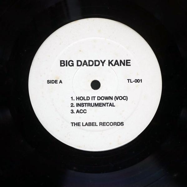 アーティスト：BIG DADDY KANEタイトル：HOLD IT DOWN / UNDA PRESHAレーベル：THE LABEL TL001ジャケット：NONE盤：E-帯：NONEFMT：12枚数：1JAN：コメント：US盤レビュー：
