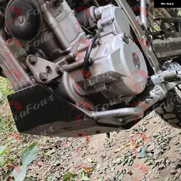 エンジン シャーシガード D-TRACKER-X KLX250 KLX 250S SF KLX300 KLX300R SM エンジン アンダーカバー スキッドプレートベース カスタム パーツ アクセサリーHigh-concerned che...