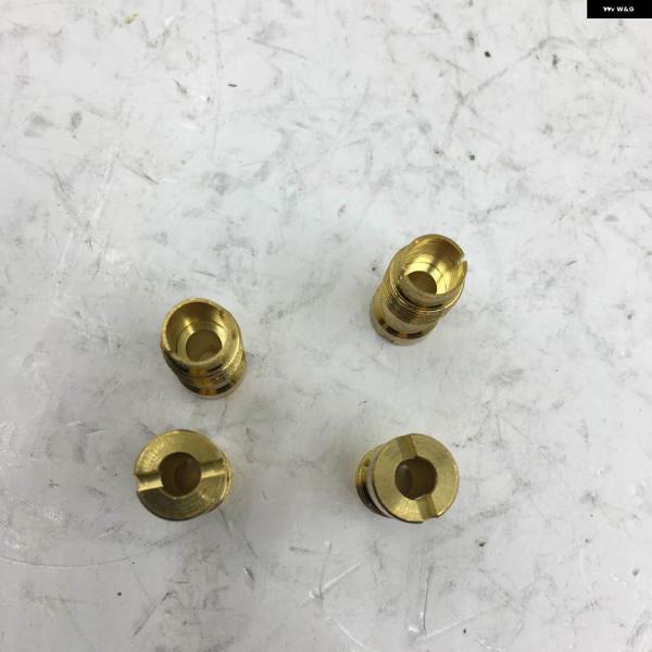 キャブレター エマルジョン チューブ ホルダー EMPI SOLEX DELLORTO WEBER DCOE IDF IDA 4個セット カスタム パーツ アクセサリーPLACEMENT ON VEHICLE:FRONTCOUNTRY/RE...