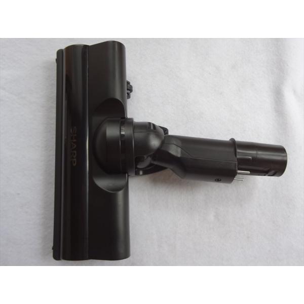 シャープ 純正 掃除機 EC-AS510-P等用 吸込口ノズル 床ノズル  217935S029 です。パッケージは写真撮影等のため開封しています。パッケージに直接ラベルを貼って発送となります。