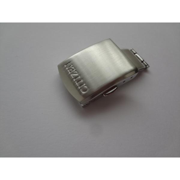 Citizen 純正 VO10-6591 VO10-6595 AT0360-50Aの腕時計ベルト バンド用バックル 部品  386-1787です。写真撮影等のためパッケージを開封しています。