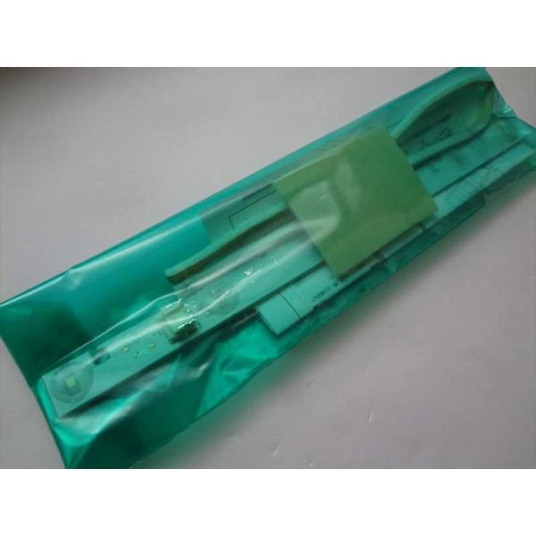 東芝 純正 冷蔵庫 GR-E50F等用LED庫内灯 44062592です。写真撮影等のためパッケージを開封しています。ネコポスの場合外箱を破棄しての発送となります（品番の記載はありませんのでご了承の上選択してください）