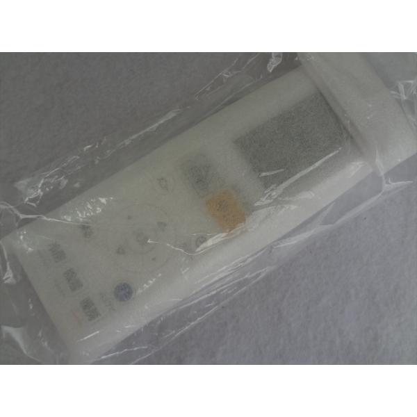 新品 三菱電機  AAG212 エアコン リモコン (M21EFY426)です。写真撮影等のためパッケージは開封します。