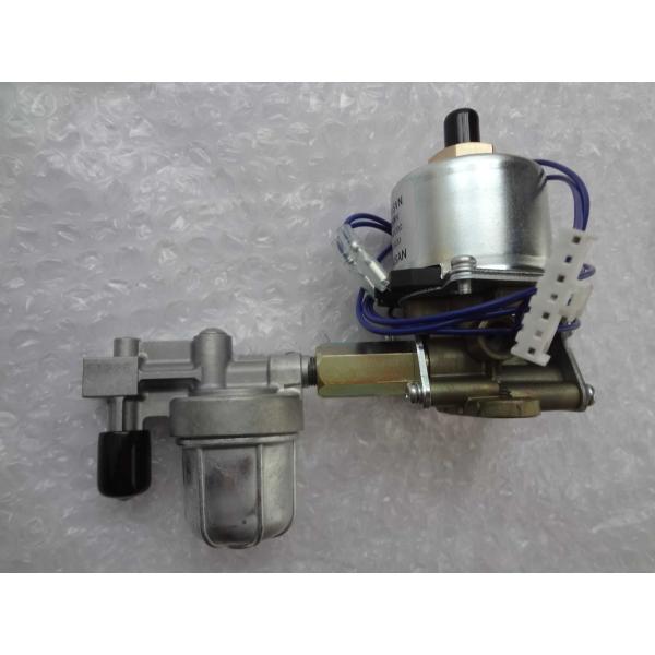 新品 長府製作所 EDP-054 石油給湯器 IBF-4512SG等用 電磁ポンプ純正部品 923241です。MP55SVN TAISANの記載があります(変わる場合あり)。写真撮影等のためパッケージを開封します。特殊な部品ですので、修理は...